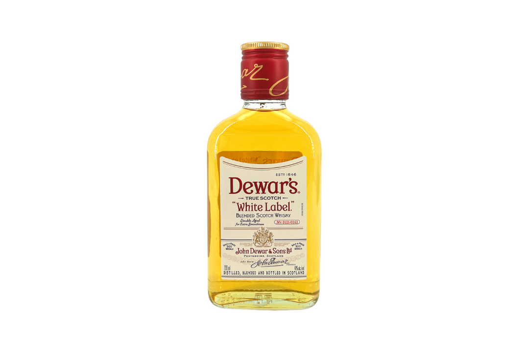 Dewar's White Label Blended Scotch Whisky alc.40.0% 200ml – uMart Singapore